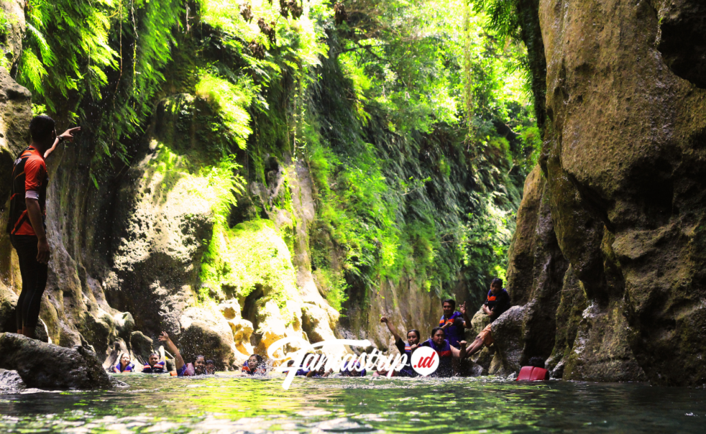 Paket Wisata Body Rafting Ciwayang Pangandaran – Fantastrip Indonesia