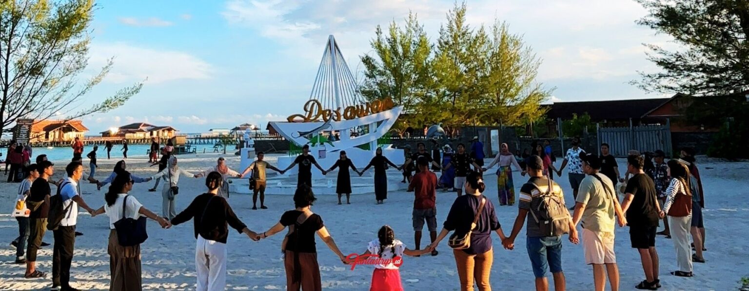 Wisata Kepulauan Derawan Kalimantan Timur – Fantastrip Indonesia